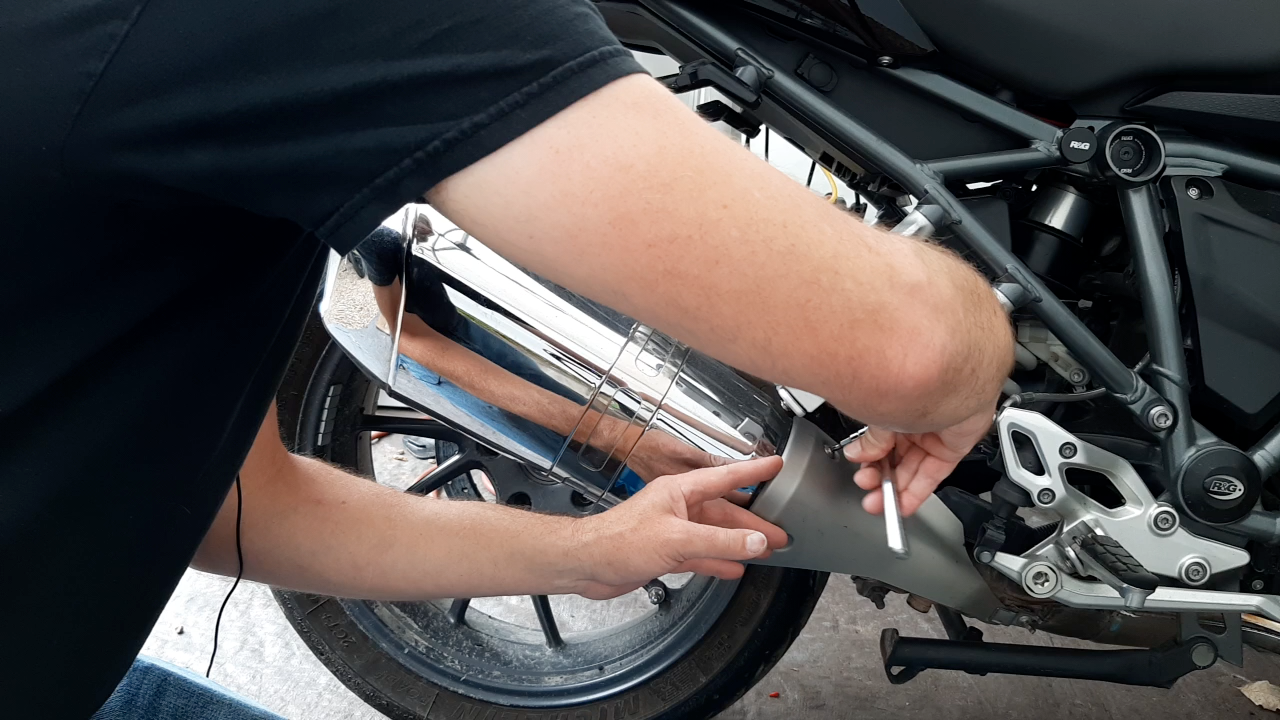 Max Torque Cans: Best Carbon Fiber Motorcycle Exhaust Slip On